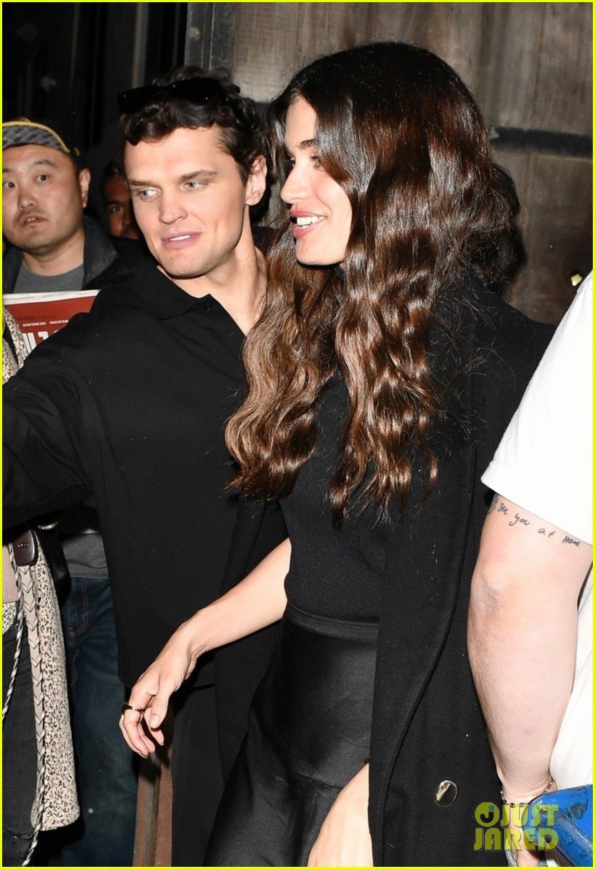 Sara Sampaio Supports Boyfriend Ray Nicholson at 'Borderline' Screening ...