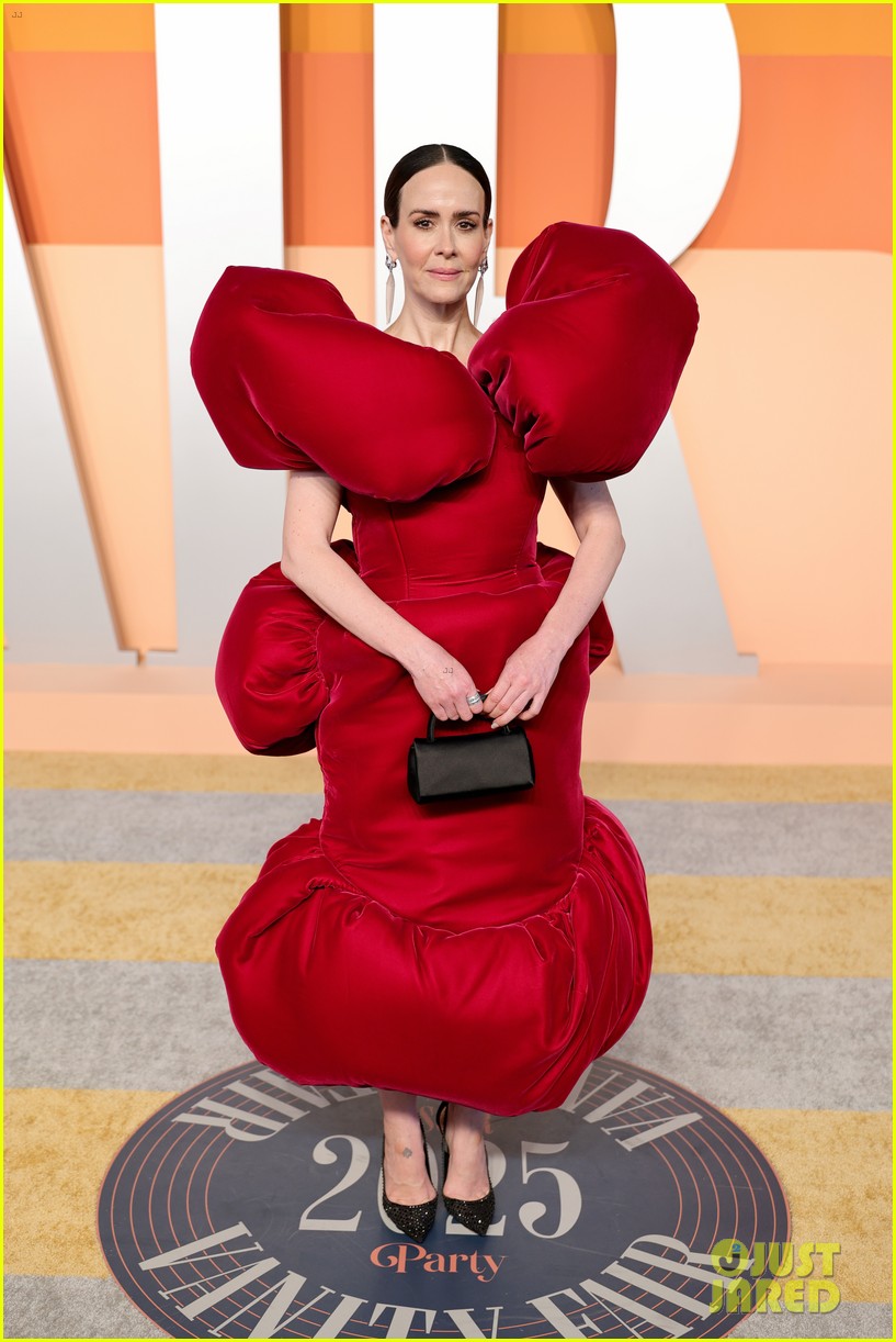 Sarah Paulson Meets Up With Hannah Einbinder at Vanity Fair Oscar Party ...