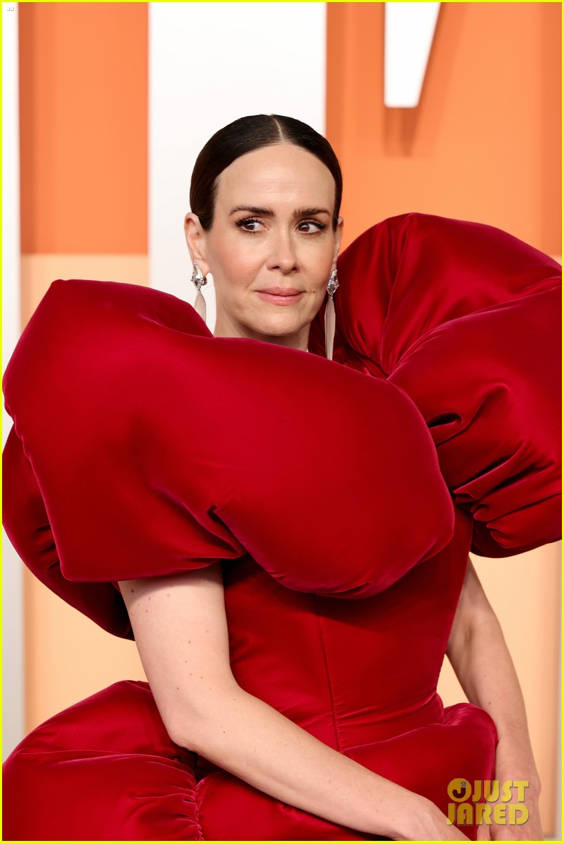 Sarah Paulson Meets Up With Hannah Einbinder at Vanity Fair Oscar Party ...