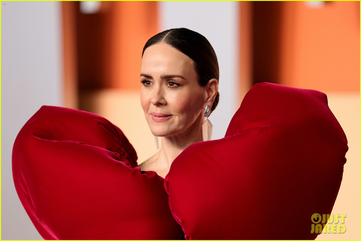 Sarah Paulson Meets Up With Hannah Einbinder at Vanity Fair Oscar Party ...