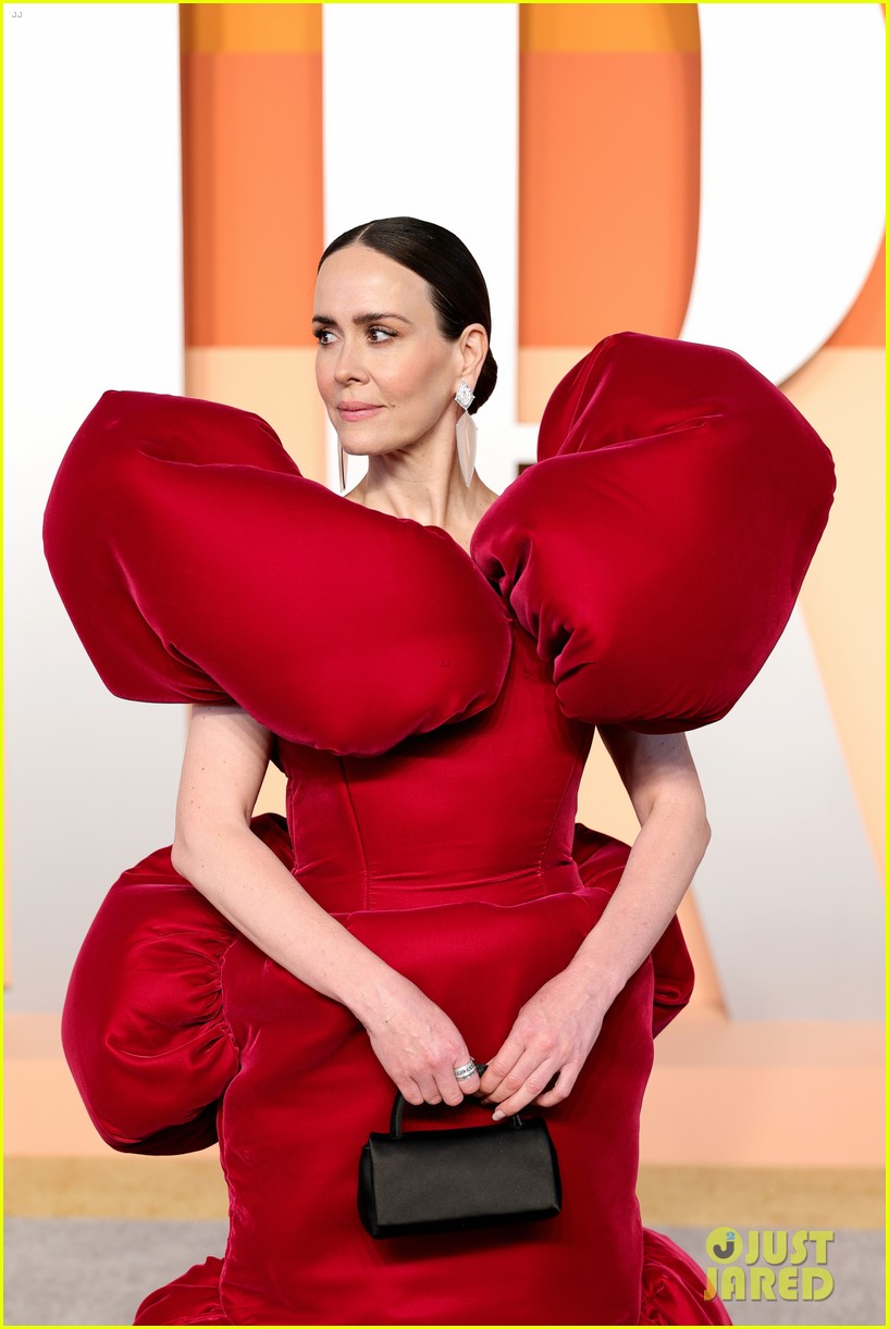 Sarah Paulson Meets Up With Hannah Einbinder at Vanity Fair Oscar Party ...