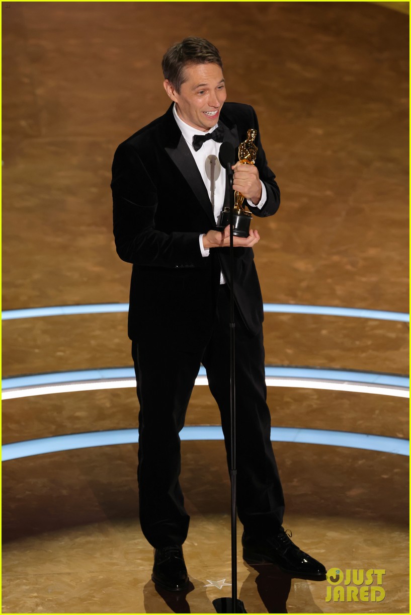 'Anora' Wins Best Picture at Oscars 2025, Director Sean Baker Makes History with Four Wins in ...