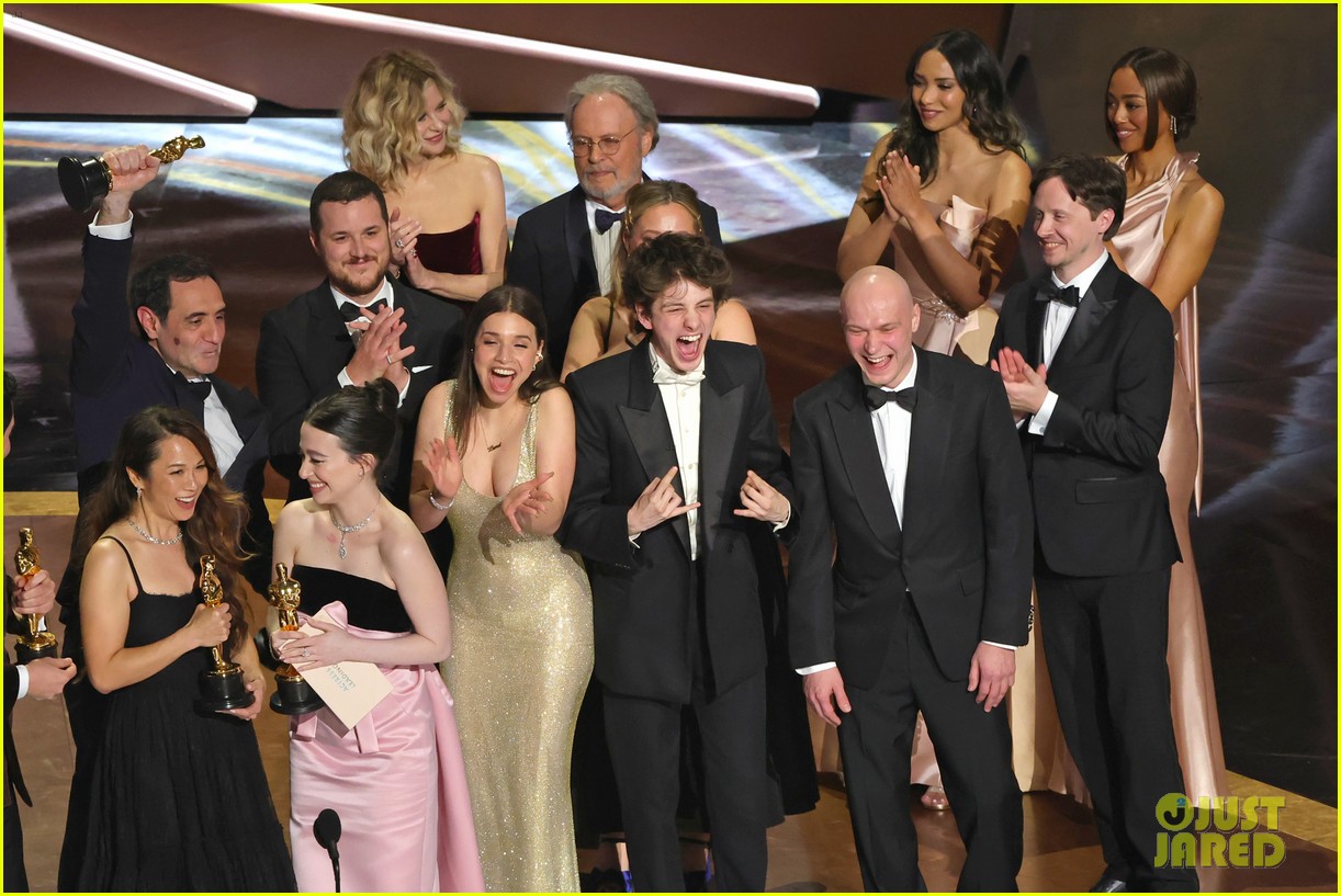 'Anora' Wins Best Picture at Oscars 2025, Director Sean Baker Makes History with Four Wins in ...