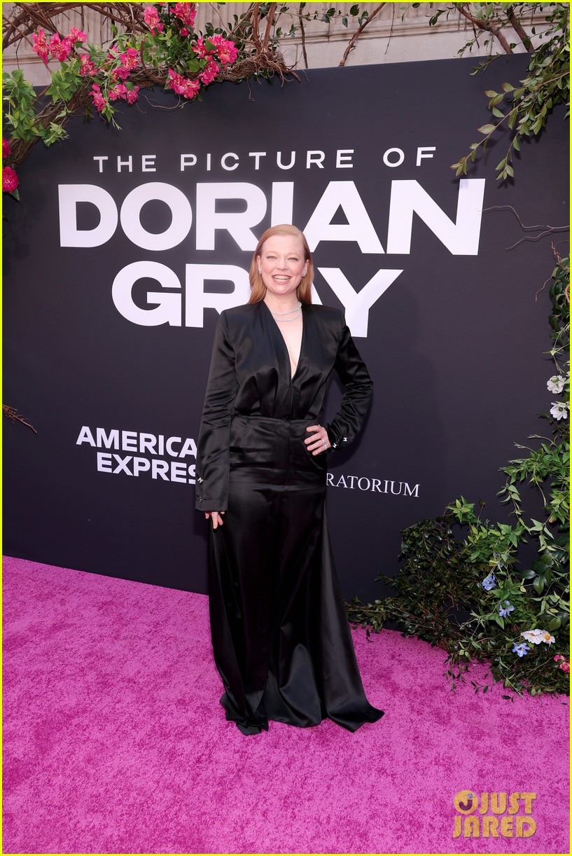 Sarah Snook Gets Support from 'Succession' Family, Including a Kieran ...