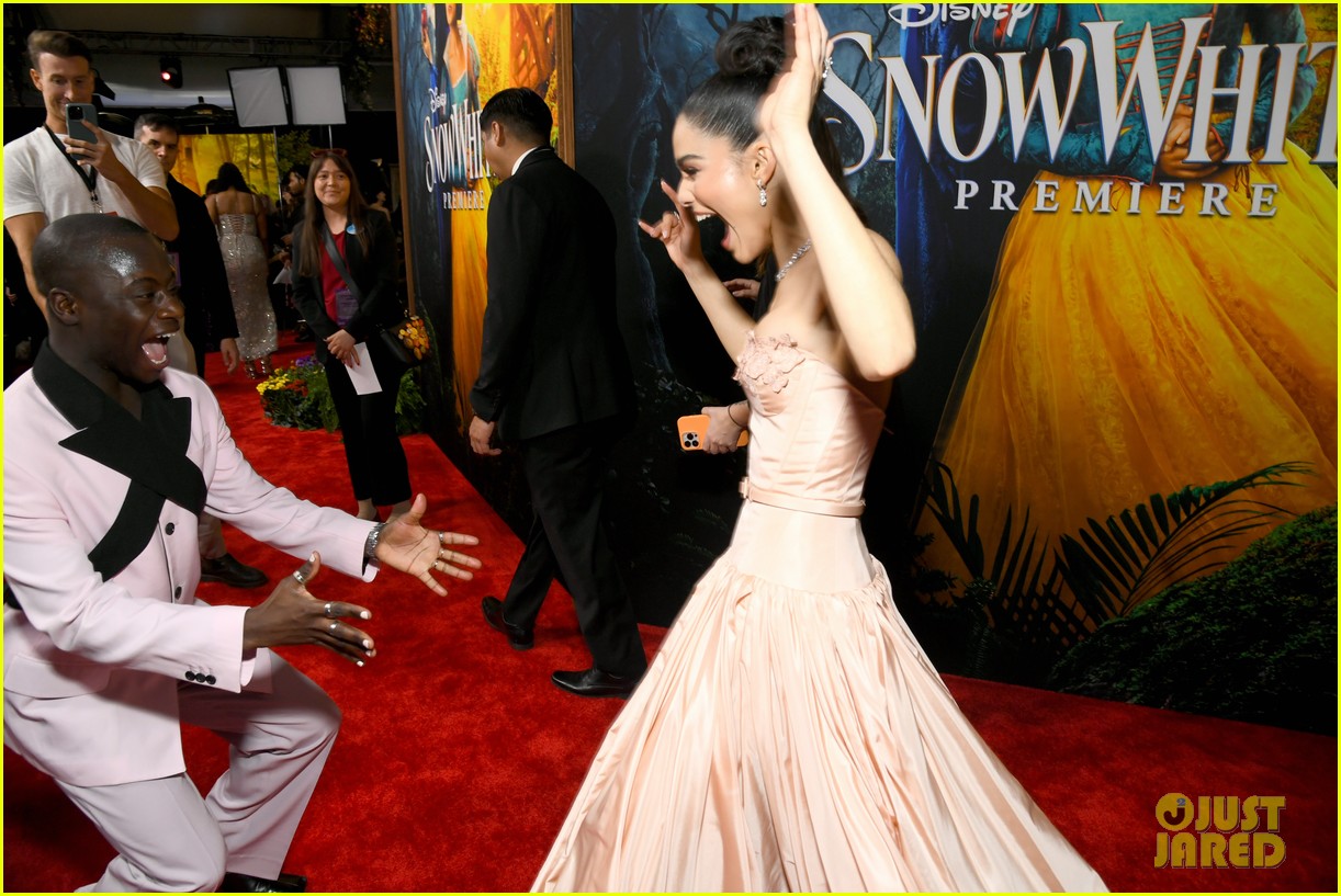 Rachel Zegler & Gal Gadot Attend Scaled Back 'Snow White' Premiere In Los Angeles: Photo 5137498 ...