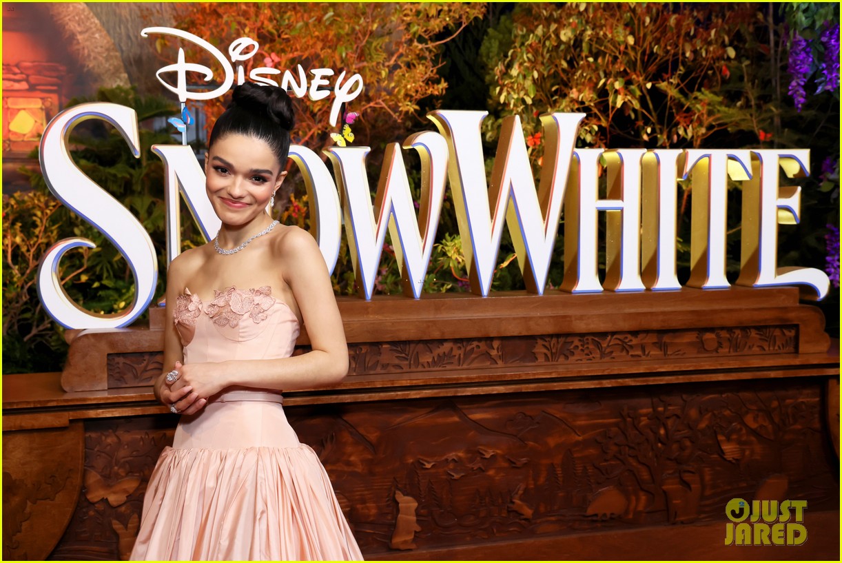Rachel Zegler & Gal Gadot Attend Scaled Back 'Snow White' Premiere In Los Angeles: Photo 5137529 ...