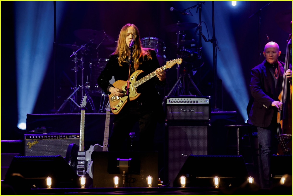 Ringo Starr's CBS Concert Lineup: Every Performer for 'Ringo & Friends at the Ryman': Photo ...