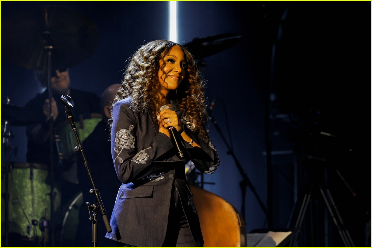 Ringo Starr's CBS Concert Lineup: Every Performer for 'Ringo & Friends at the Ryman': Photo ...