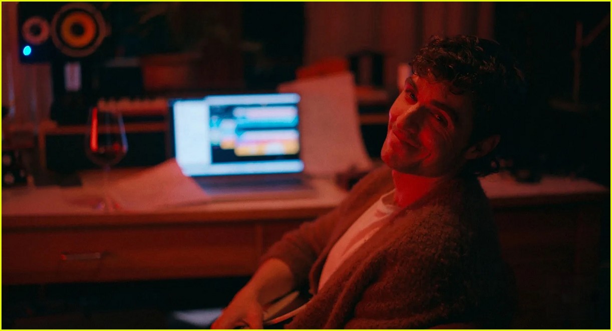 Dave Franco & Alison Brie Star in 'Together' Trailer - Watch Now ...