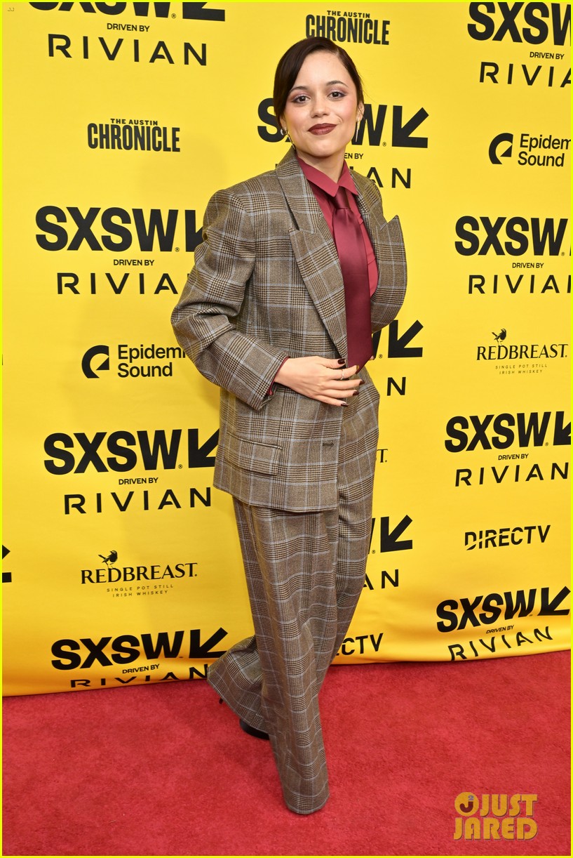 Jenna Ortega Suits Up for 'Death of a Unicorn' Premiere Alongside Paul ...