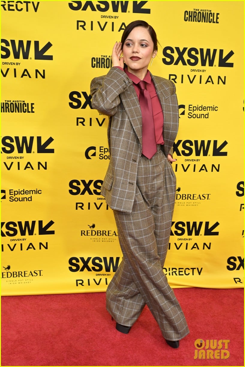 Jenna Ortega Suits Up for 'Death of a Unicorn' Premiere Alongside Paul ...