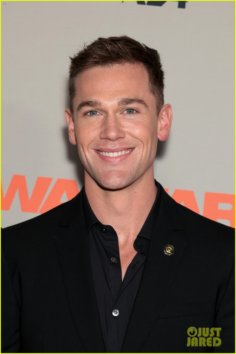 A24's Star-Studded 'Warfare' Cast Assembles at L.A. Red Carpet Premiere ...