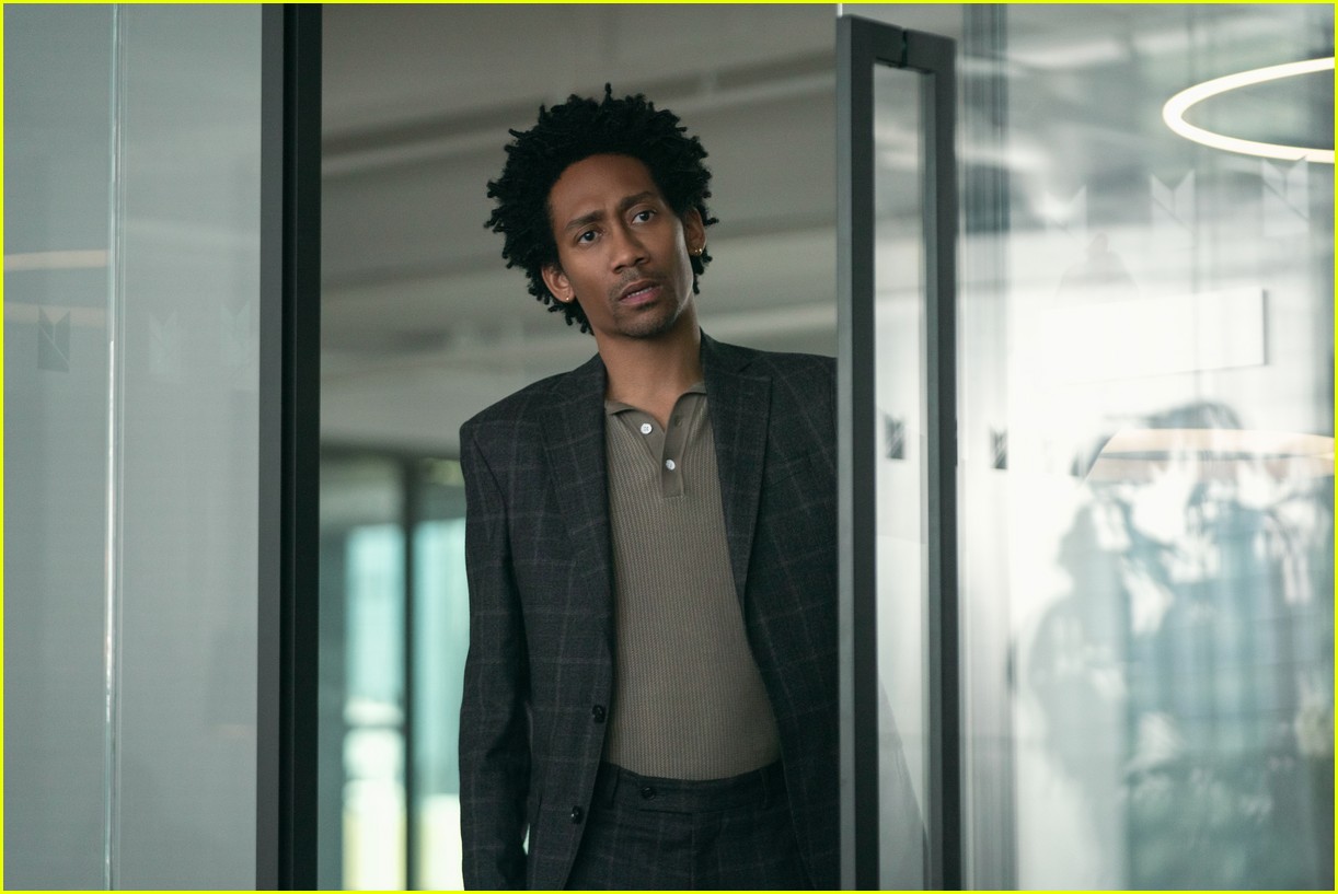 New 'You' Season 5 Trailer Promises a Lot in Store for Final Episodes ...