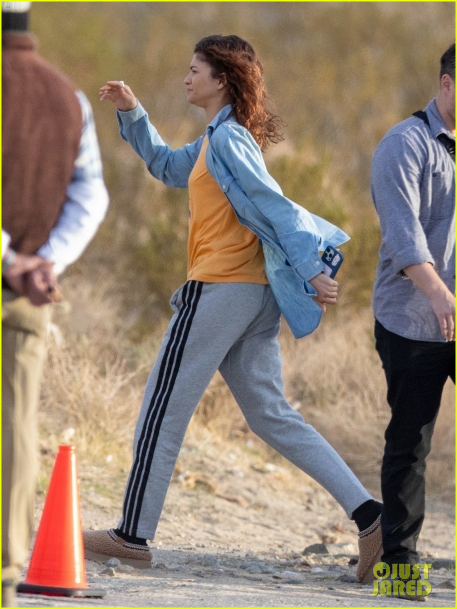 'Euphoria' Season 3 Set Photos - Zendaya Films Solo Scenes for Hit ...