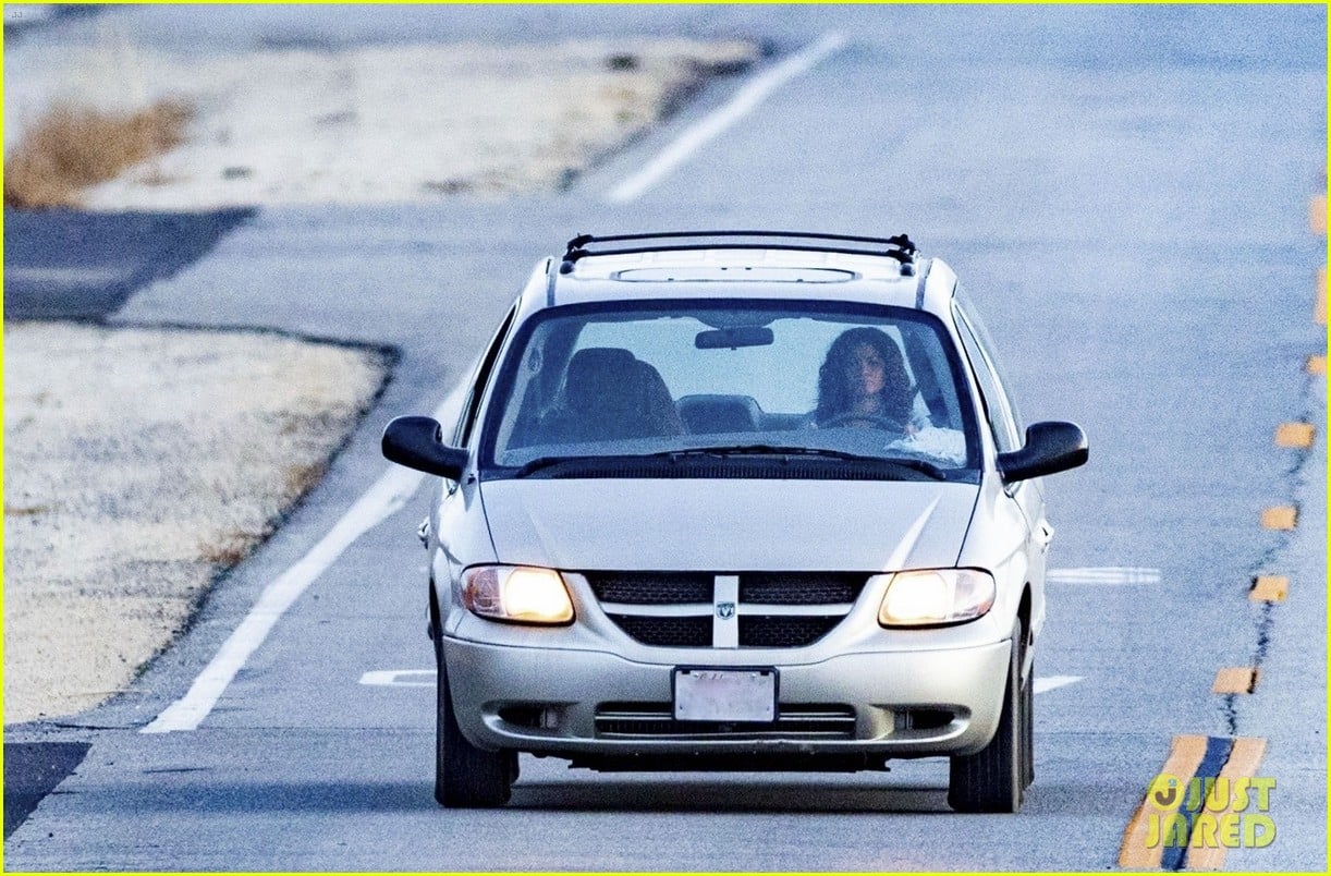 'Euphoria' Season 3 Set Photos - Zendaya Films Solo Scenes for Hit ...