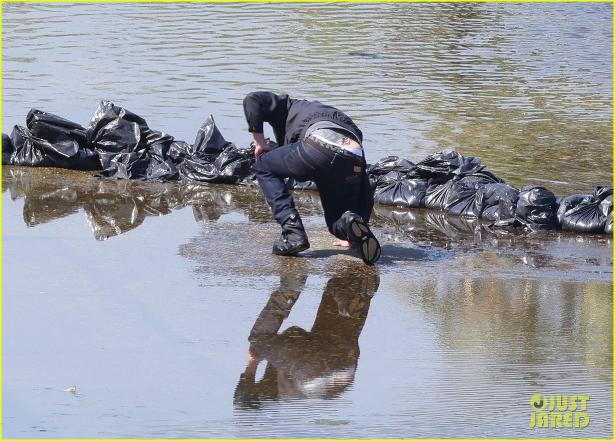 Ben Affleck's Famous Back Tattoo Looks Different: the Once Colorful ...