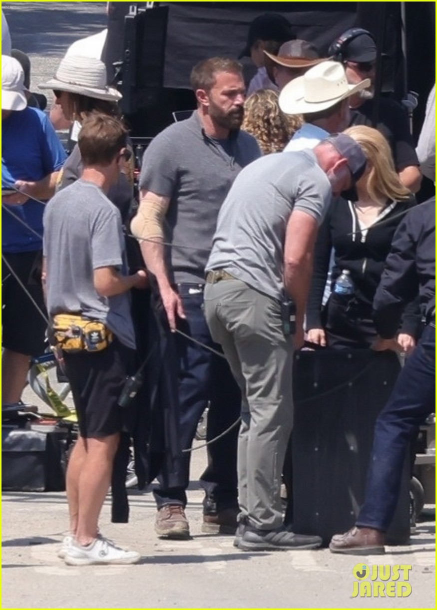 Ben Affleck's Famous Back Tattoo Looks Different: the Once Colorful ...