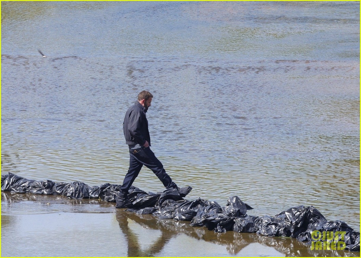 Ben Affleck's Famous Back Tattoo Looks Different: the Once Colorful ...