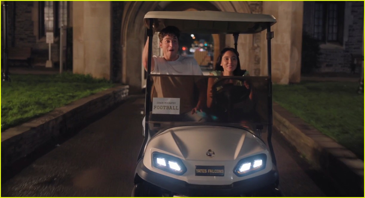 Benito Skinner Gets Into Wild College Antics in 'Overcompensating ...