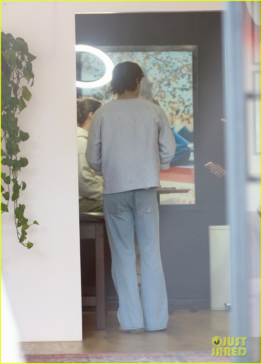 Benson Boone & His Girlfriend Maggie Thurmon Stop by a Piercing Place in LA!: Photo 5146243 ...
