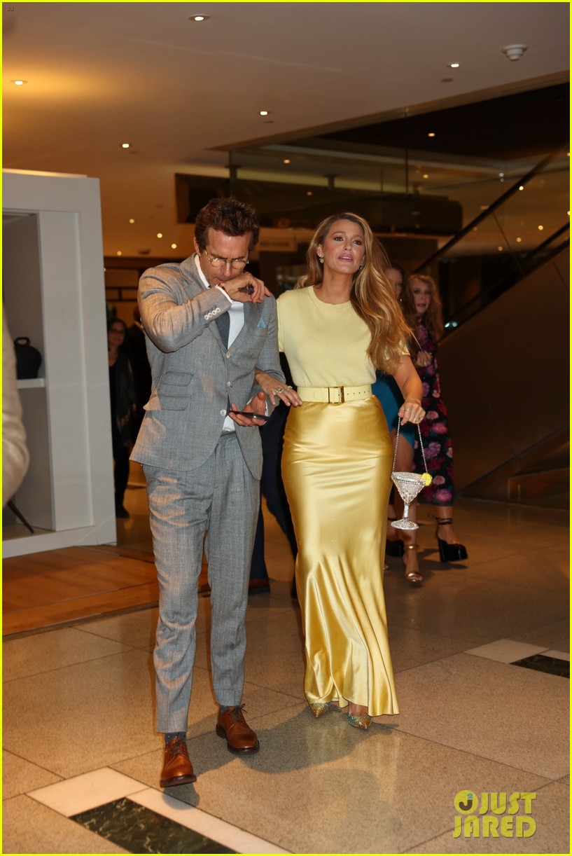 Blake Lively Changes Into Yellow Outfit (Previously Worn by Beyoncé!) to 'Another Simple Favor ...