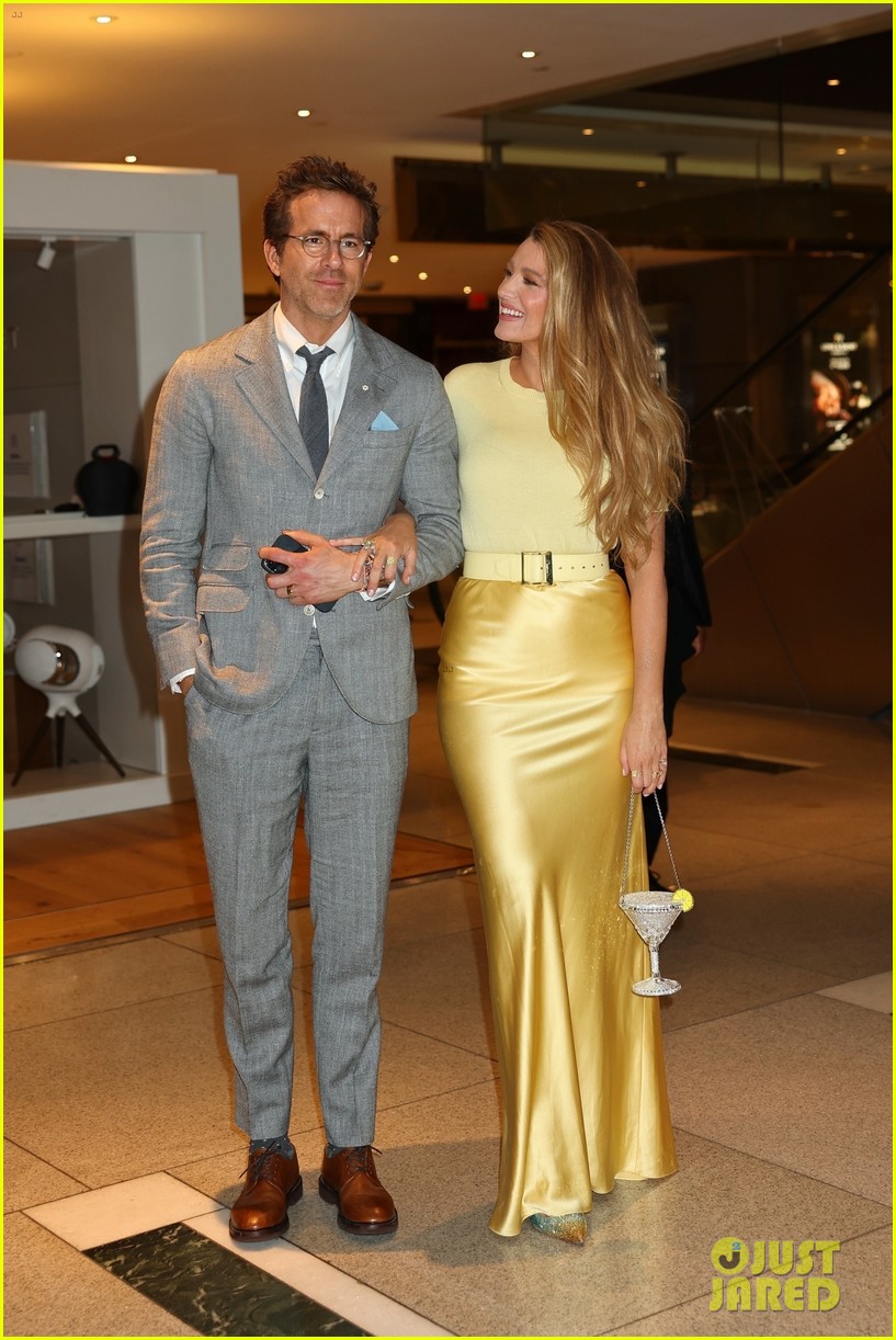 Blake Lively Changes Into Yellow Outfit (Previously Worn by Beyoncé!) to 'Another Simple Favor ...