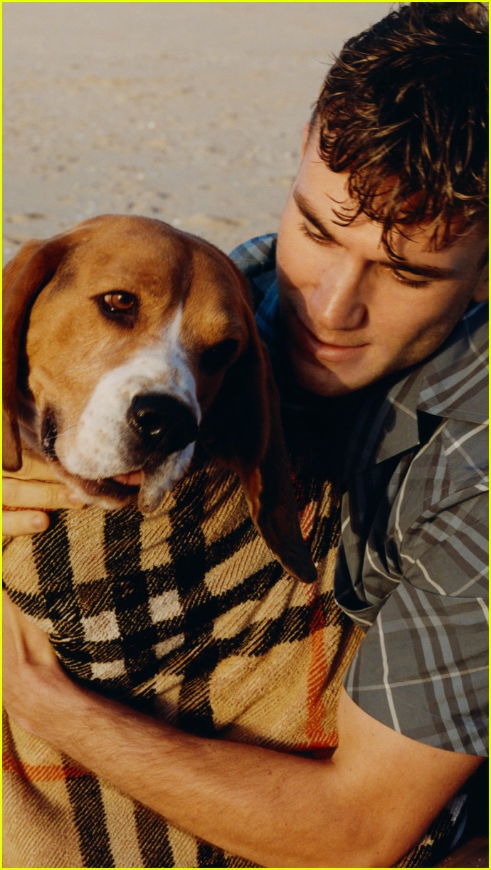 Photo: burberry summer 2025 campaign 08 | Photo 5144809 | Just Jared ...