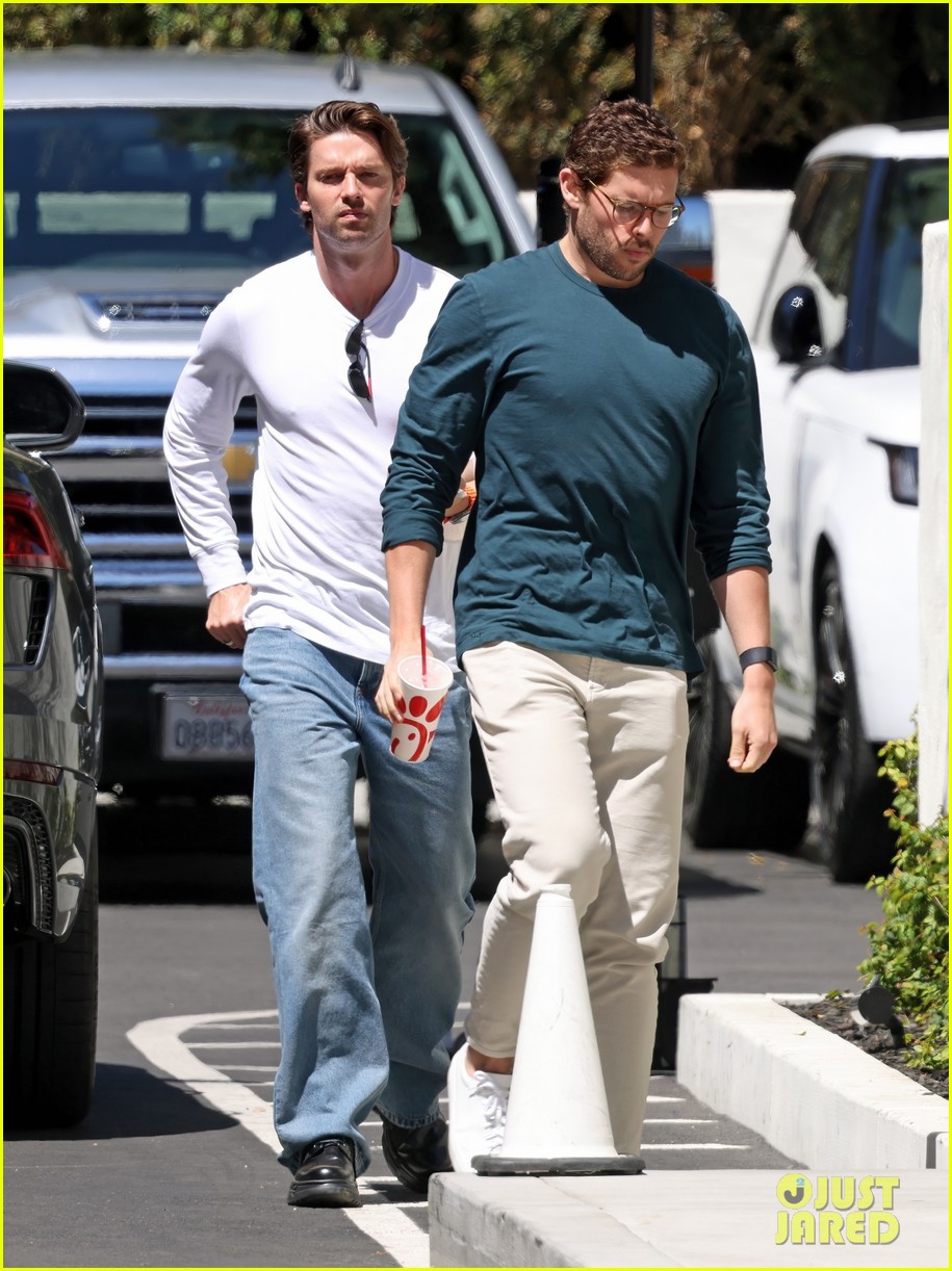 Christopher Schwarzenegger Spotted Looking Fit During Easter Weekend Amid Weight Loss: Photo ...