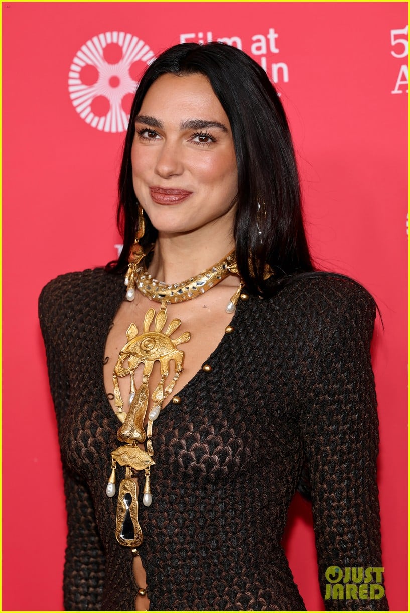 Dua Lipa Pays Tribute to Friend Pedro Almodovar at Chaplin Award Event: Photo 5150446 | Pedro ...
