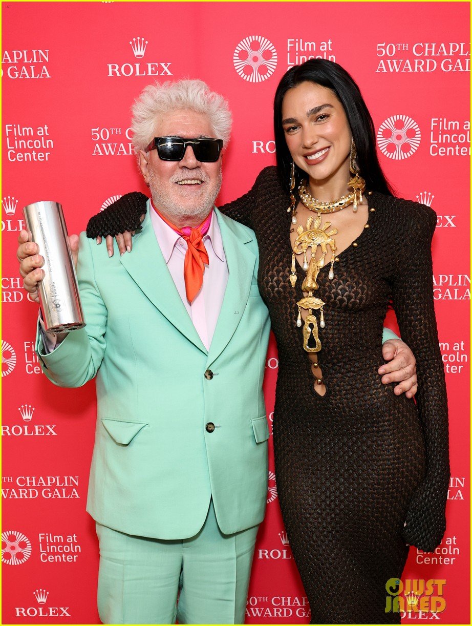 Dua Lipa Pays Tribute to Friend Pedro Almodovar at Chaplin Award Event: Photo 5150452 | Pedro ...