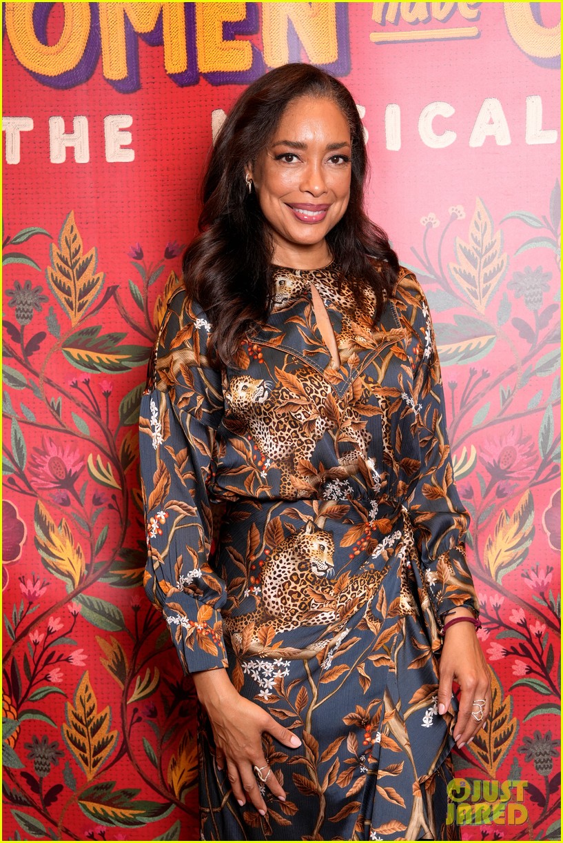 Eva Longoria, Gloria Estefan, & More VIPs Show Up at 'Real Women Have ...