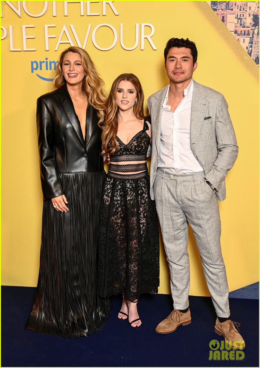 Blake Lively & Anna Kendrick Share Laughs on Red Carpet at 'Another Simple Favor' UK Screening ...