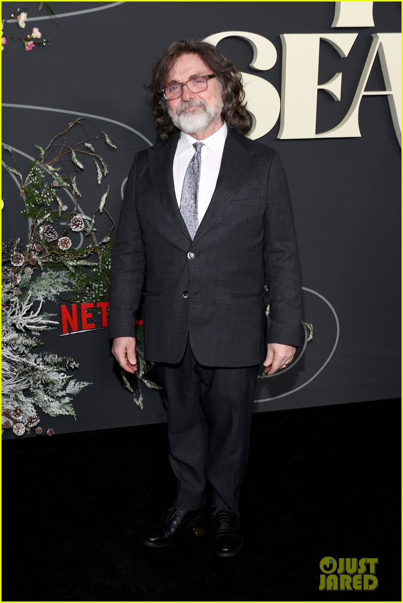 Tina Fey, Steve Carrell & More Premiere New Series 'The Four Seasons ...