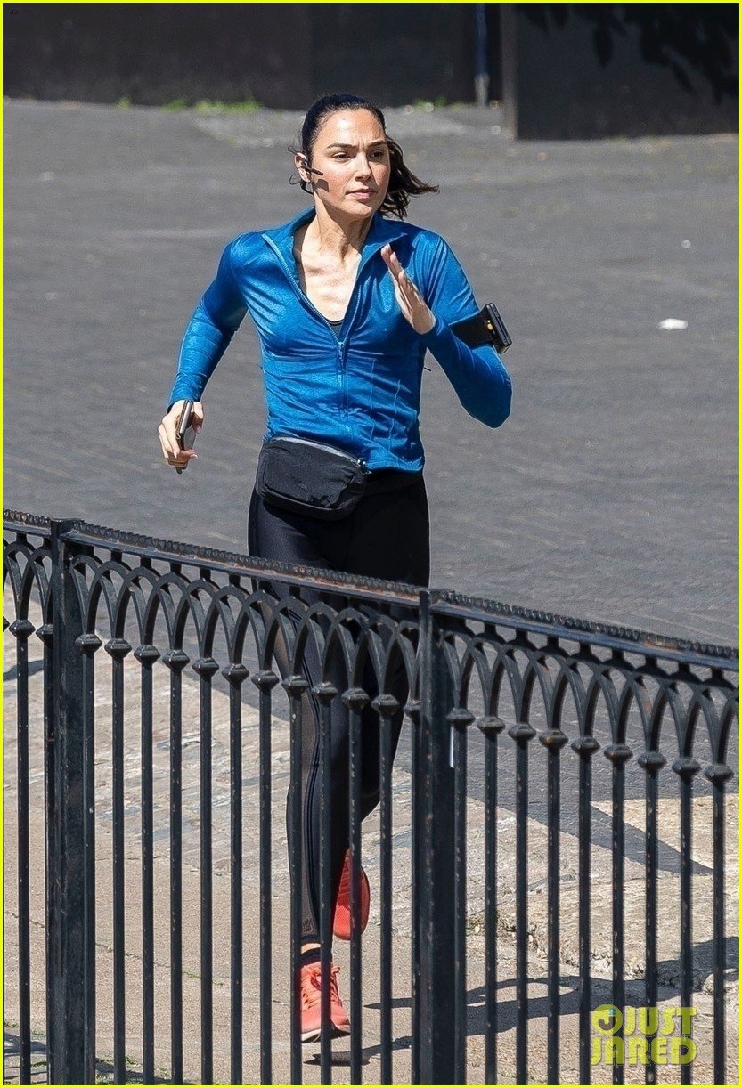 Gal Gadot Celebrates Her 40th Birthday by Filming Action-Packed Running ...