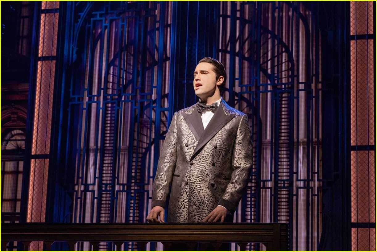 Sarah Hyland's Husband Says He 'Totally Gets' Gatsby's Obsession with ...