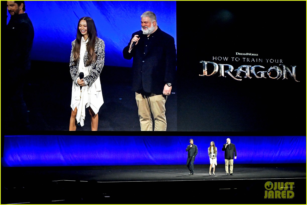 Gerard Butler Attends 'How To Train Your Dragon' Screening at CinemaCon ...