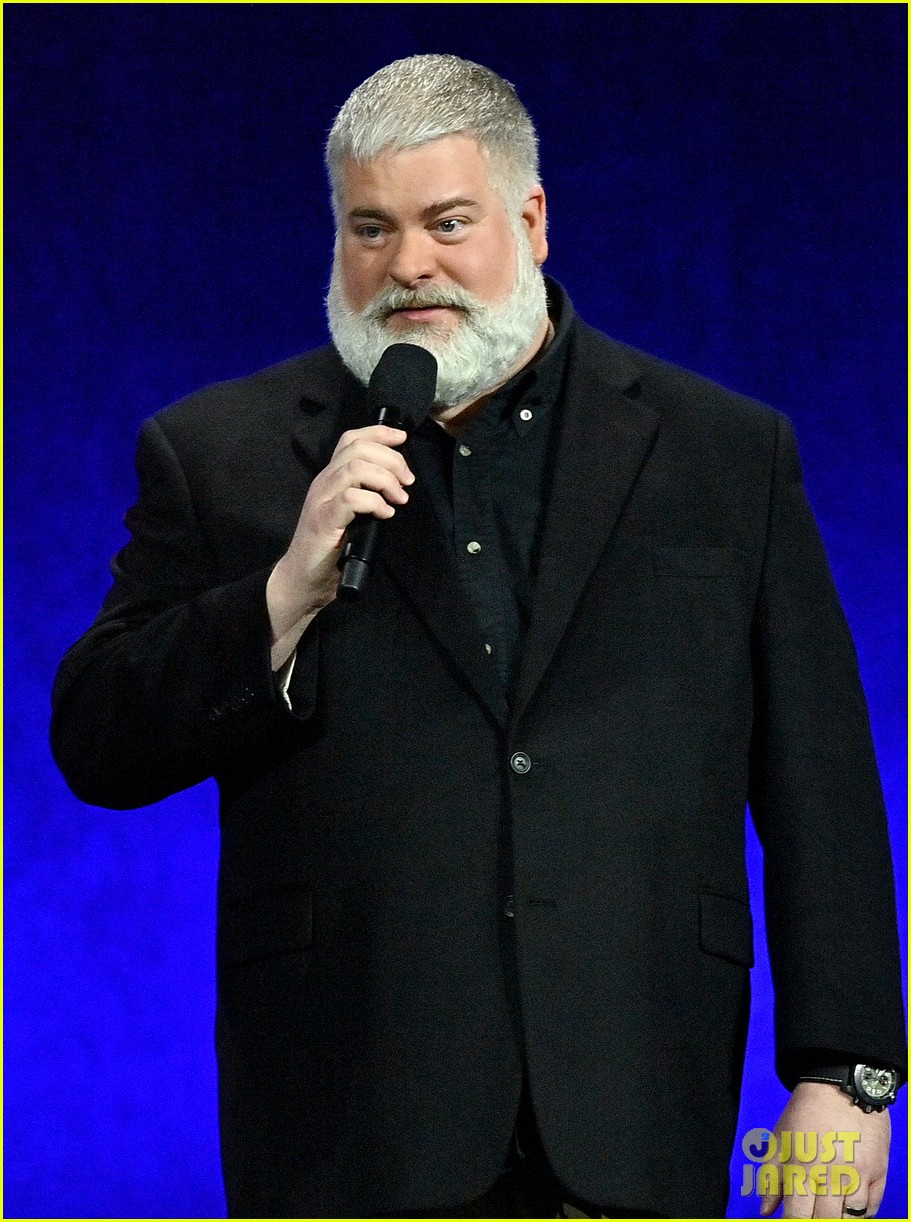 Gerard Butler Attends 'How To Train Your Dragon' Screening at CinemaCon ...