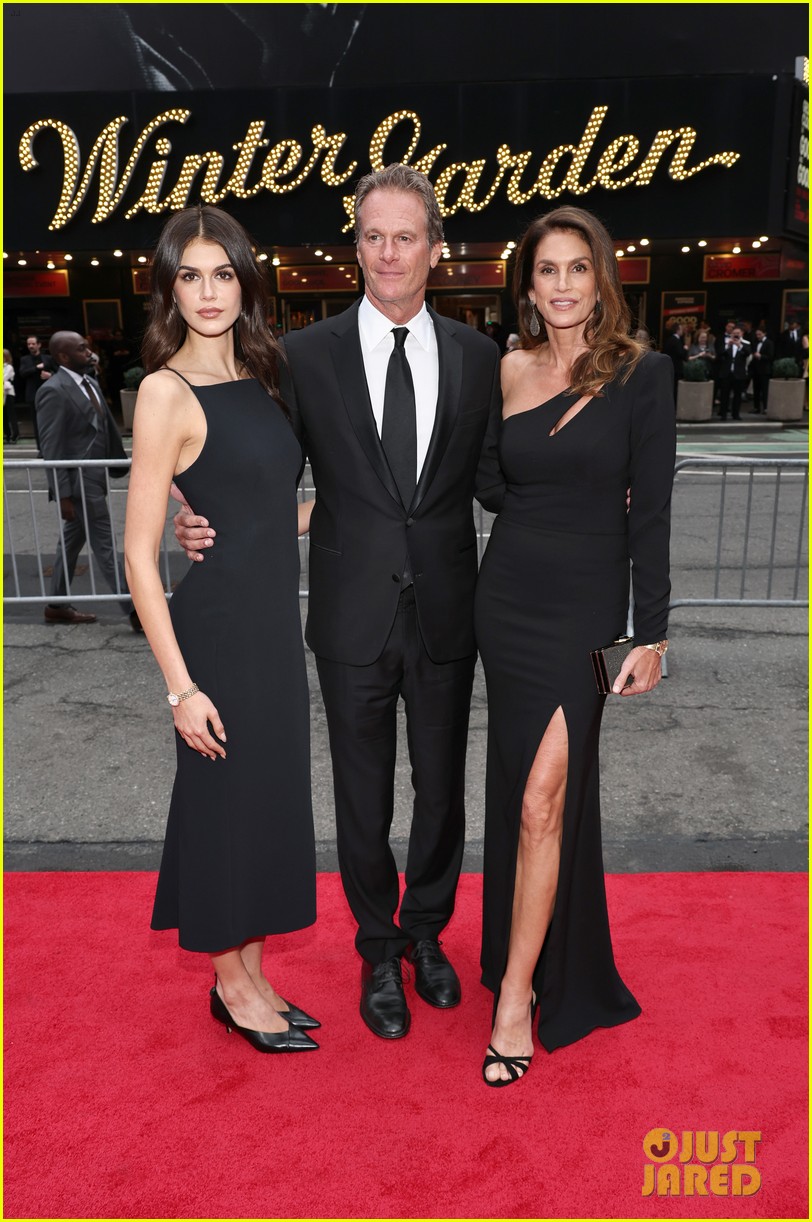 George Clooney's Celeb Friends & Former Co-Stars Support His Opening ...