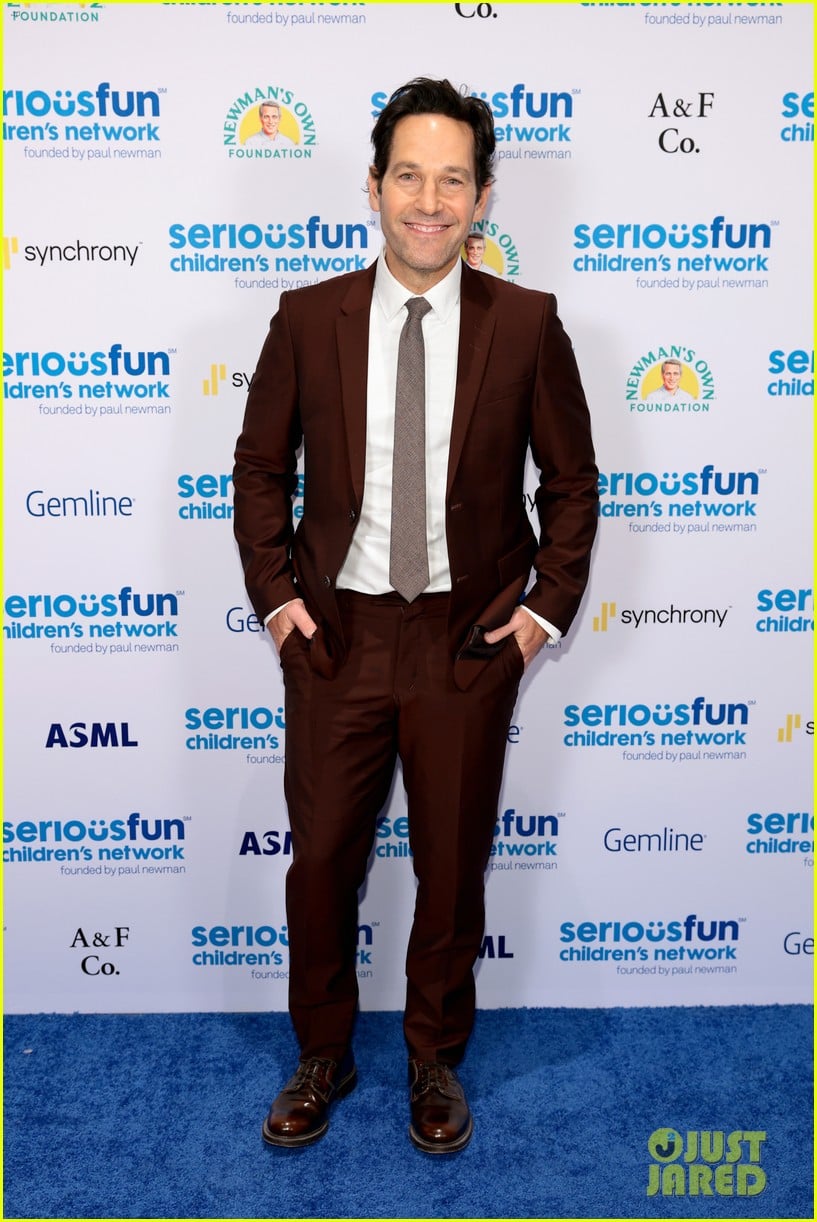 Tom Hanks, Paul Rudd, Ayo Edebiri, & More Stars Support a 'Night of ...