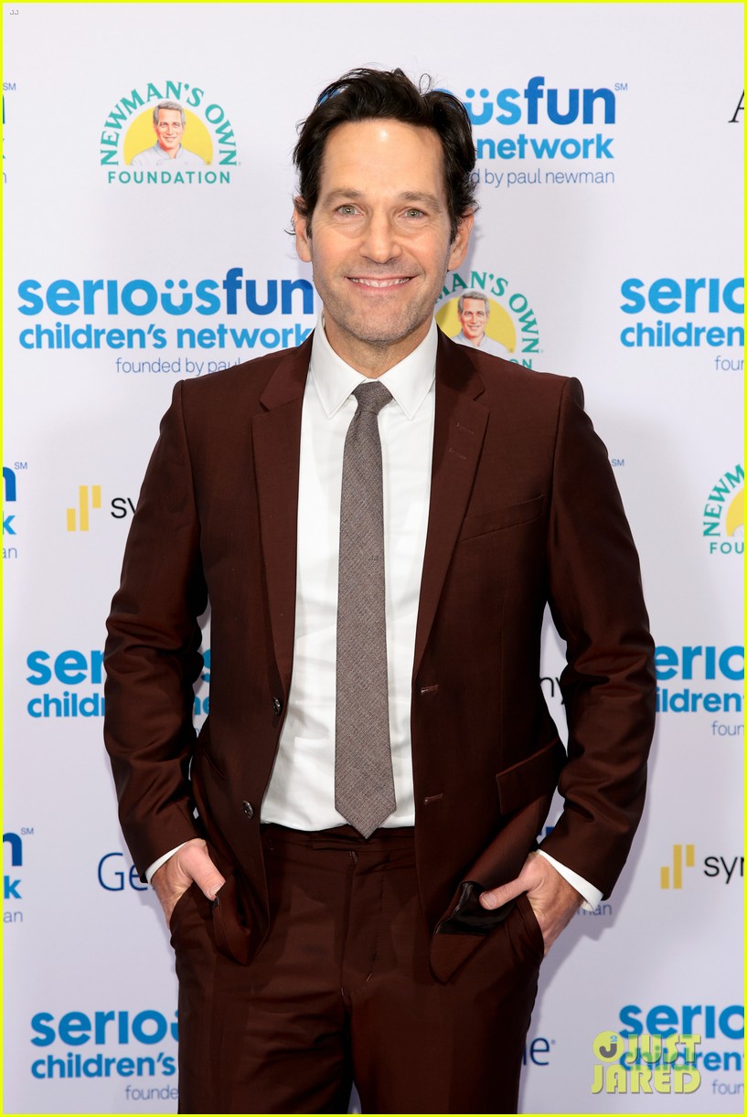 Tom Hanks, Paul Rudd, Ayo Edebiri, & More Stars Support a 'Night of ...