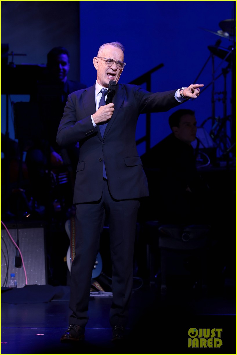 Tom Hanks, Paul Rudd, Ayo Edebiri, & More Stars Support a 'Night of ...