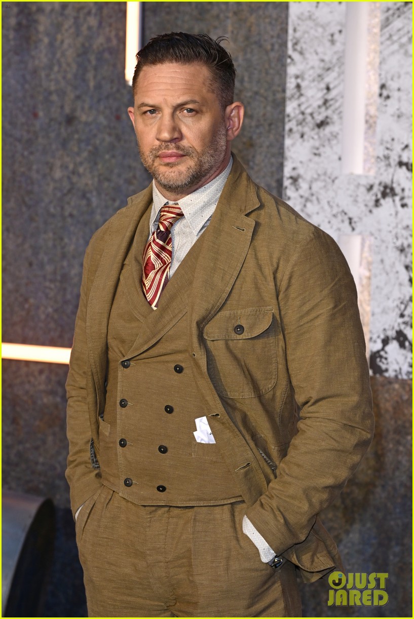 Tom Hardy Suits Up for Netflix's 'Havoc' London Premiere: Photo 5146084 ...