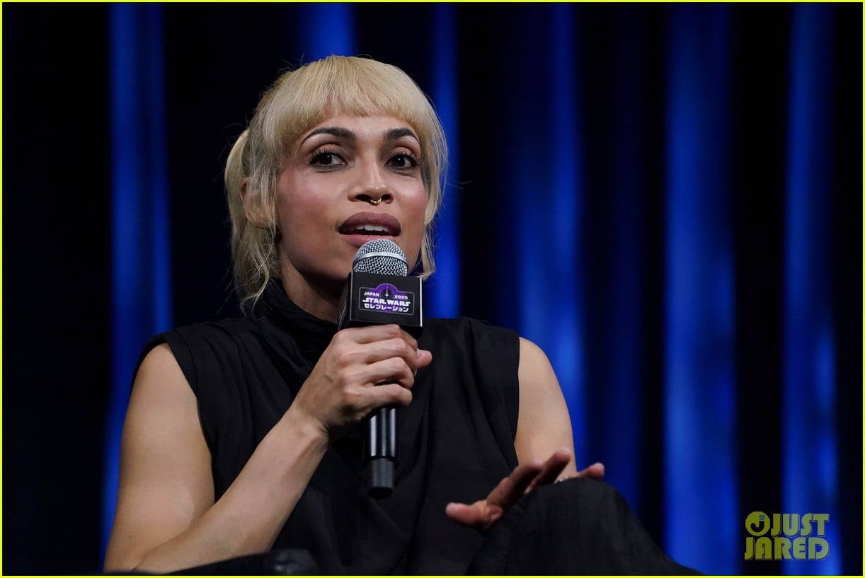 Hayden Christensen Confirms He'll Be Back as Anakin Skywalker in ...