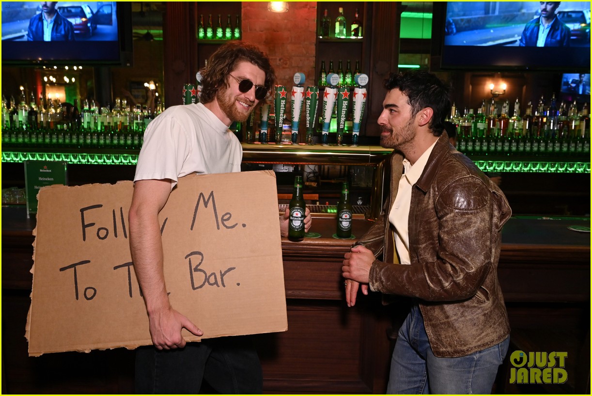 'Heart By Heart' Lyrics: Joe Jonas Debuts Emotional New Single From ...