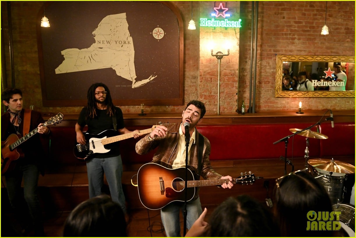 'Heart By Heart' Lyrics: Joe Jonas Debuts Emotional New Single From ...