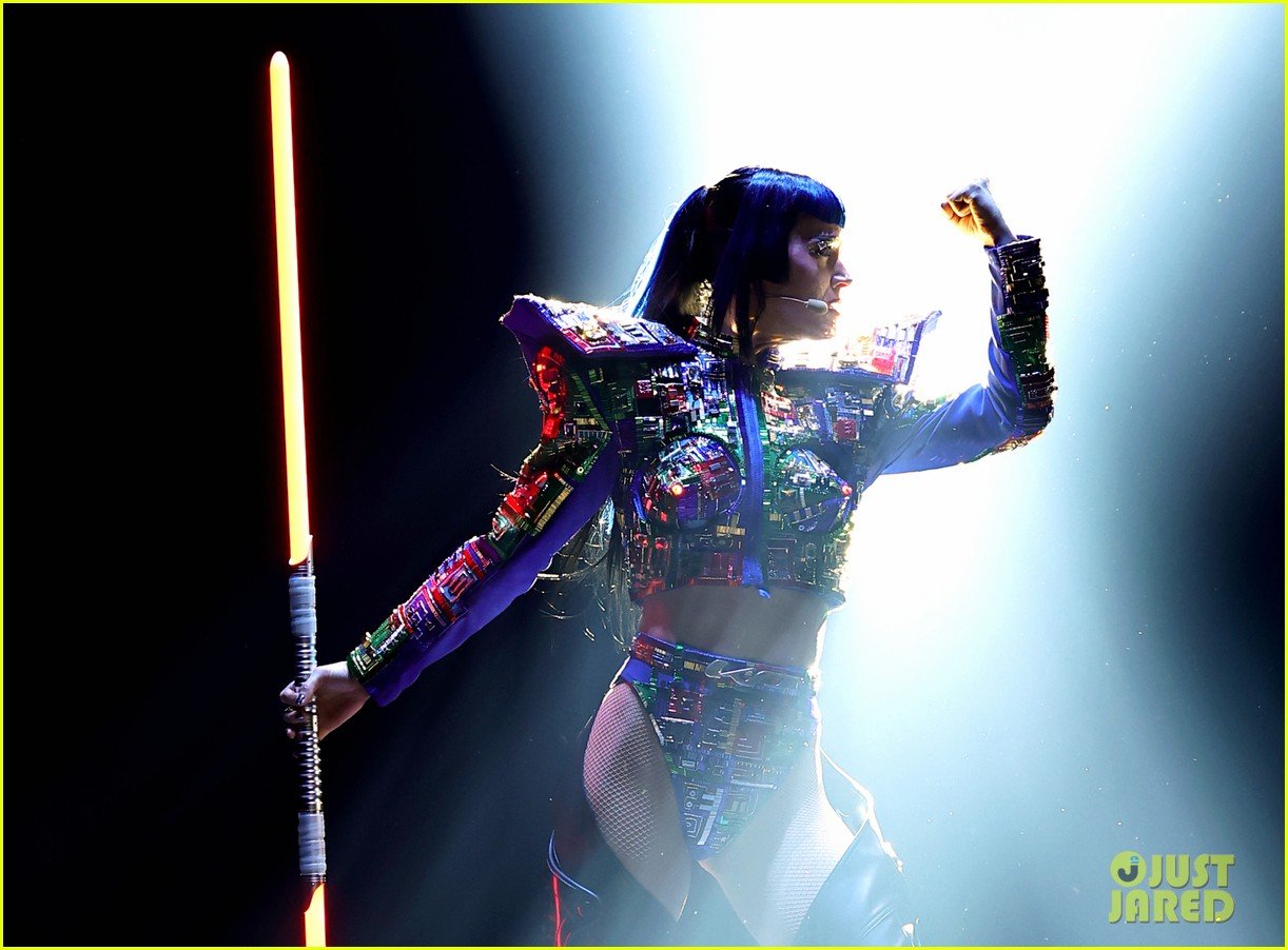 Katy Perry 'Lifetimes Tour' Set List Revealed After Opening Night in Mexico City: Photo 5148352 ...