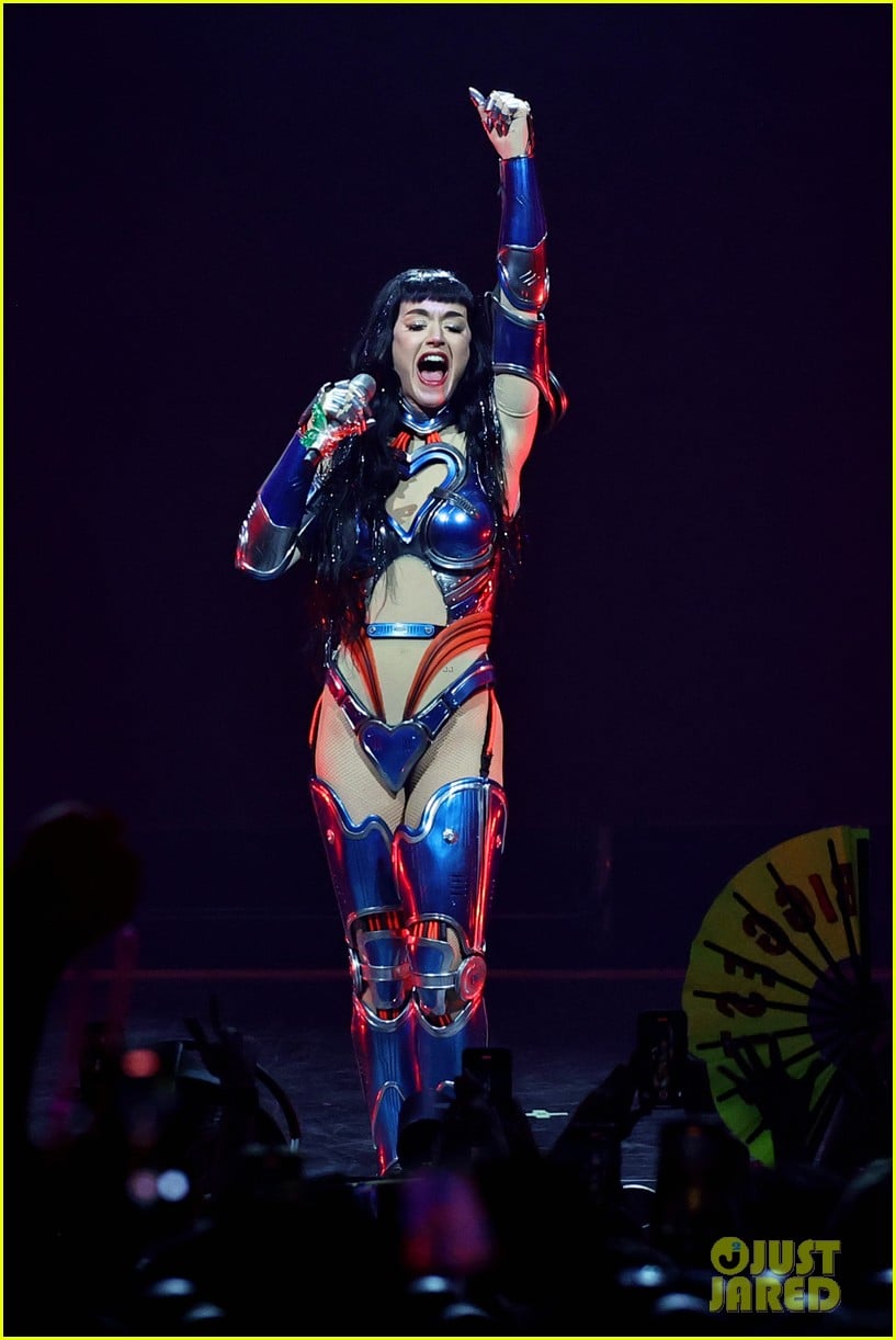 Katy Perry 'Lifetimes Tour' Set List Revealed After Opening Night in Mexico City: Photo 5148357 ...