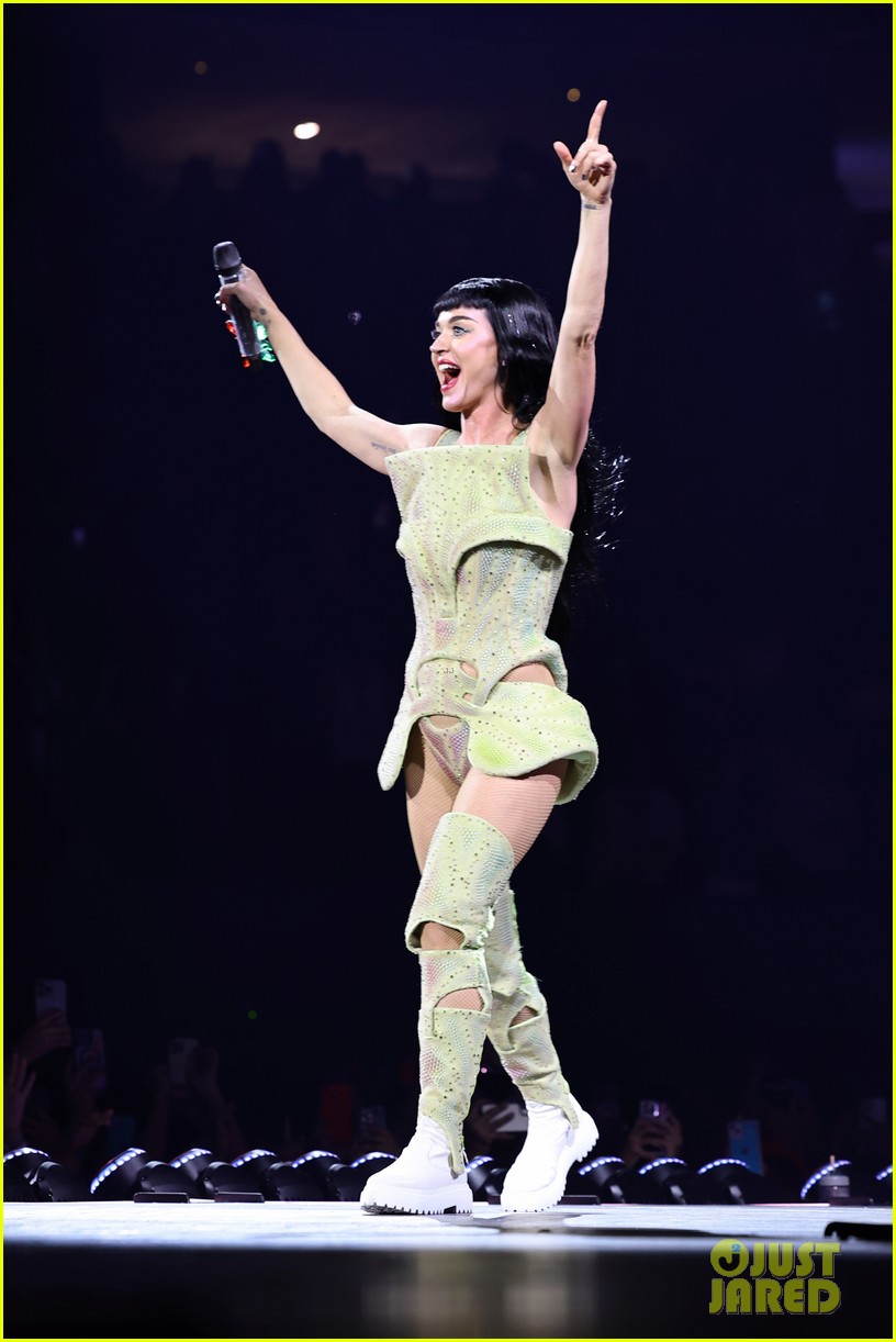 Katy Perry 'Lifetimes Tour' Set List Revealed After Opening Night in Mexico City: Photo 5148364 ...