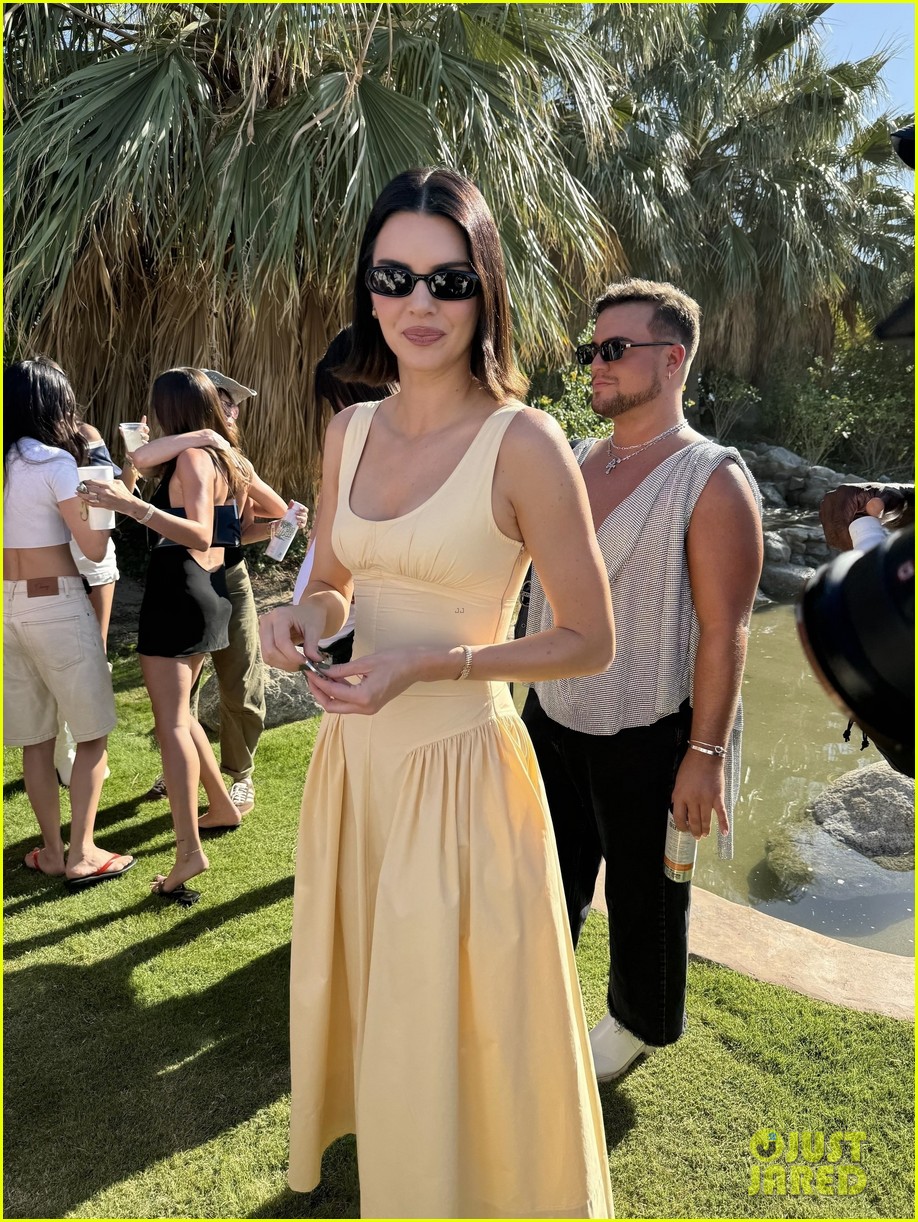 Kendall Jenner & Hailey Bieber Promote Their Brands at Coachella 2025: Photo 5145280 | Coachella ...