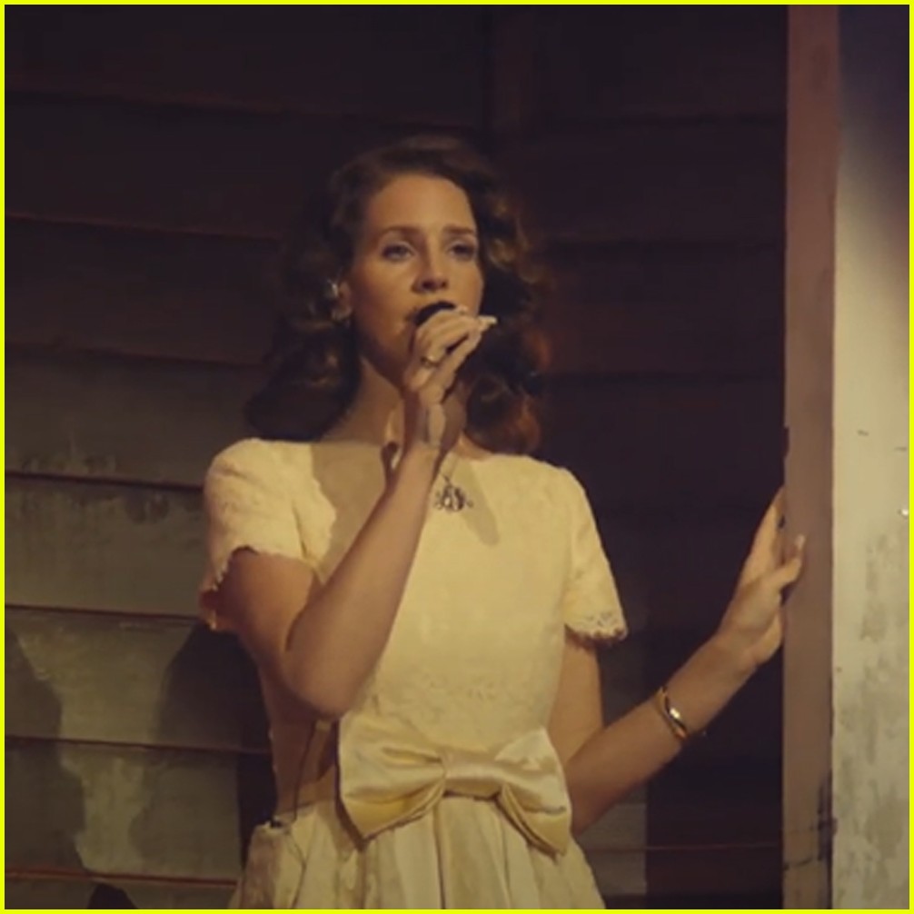 Lana Del Rey Says She Kissed Morgan Wallen, Debuts 3 New Songs While Performing at Stagecoach ...